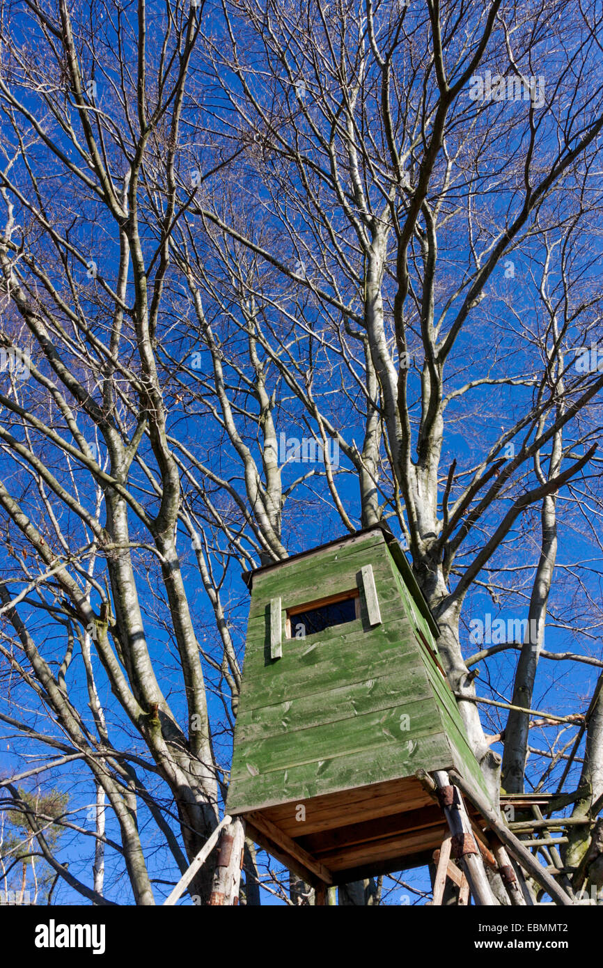 Hide tower hi-res stock photography and images - Alamy