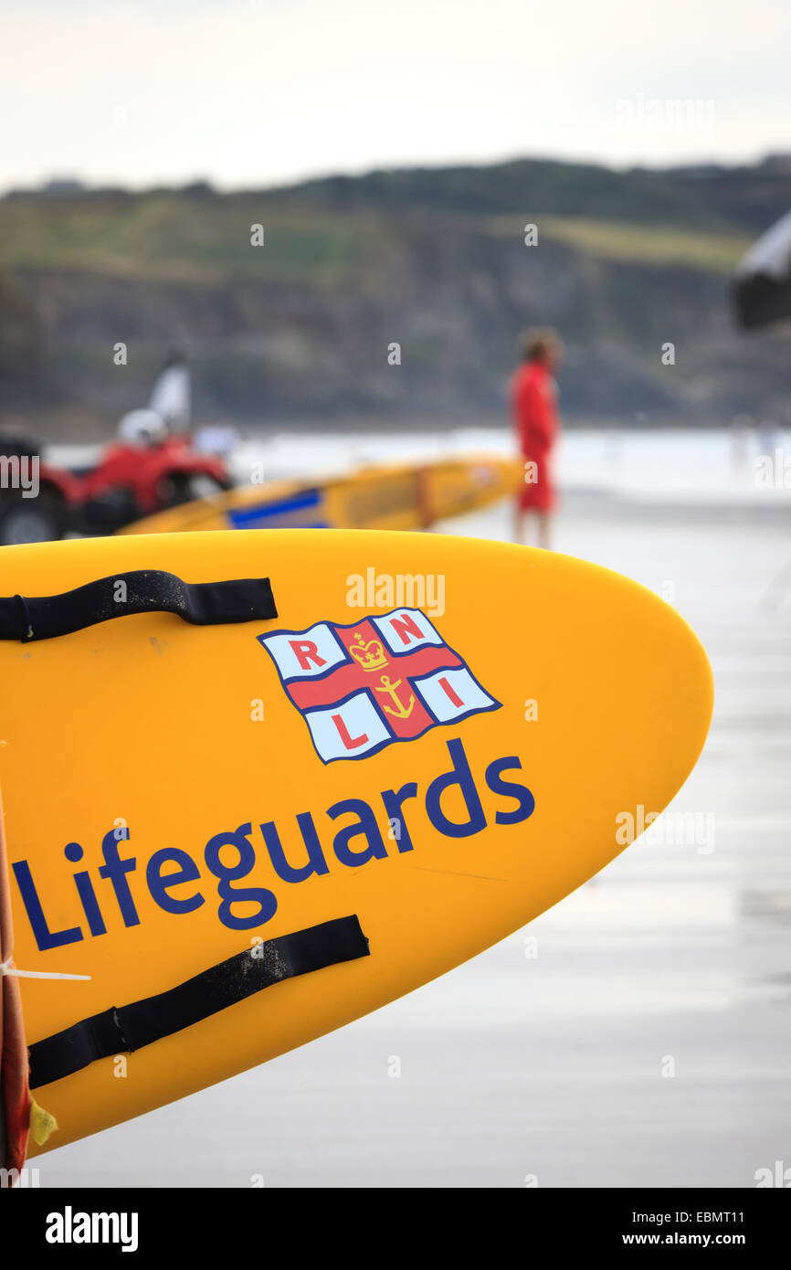 Lifeguards on beach hi-res stock photography and images - Alamy