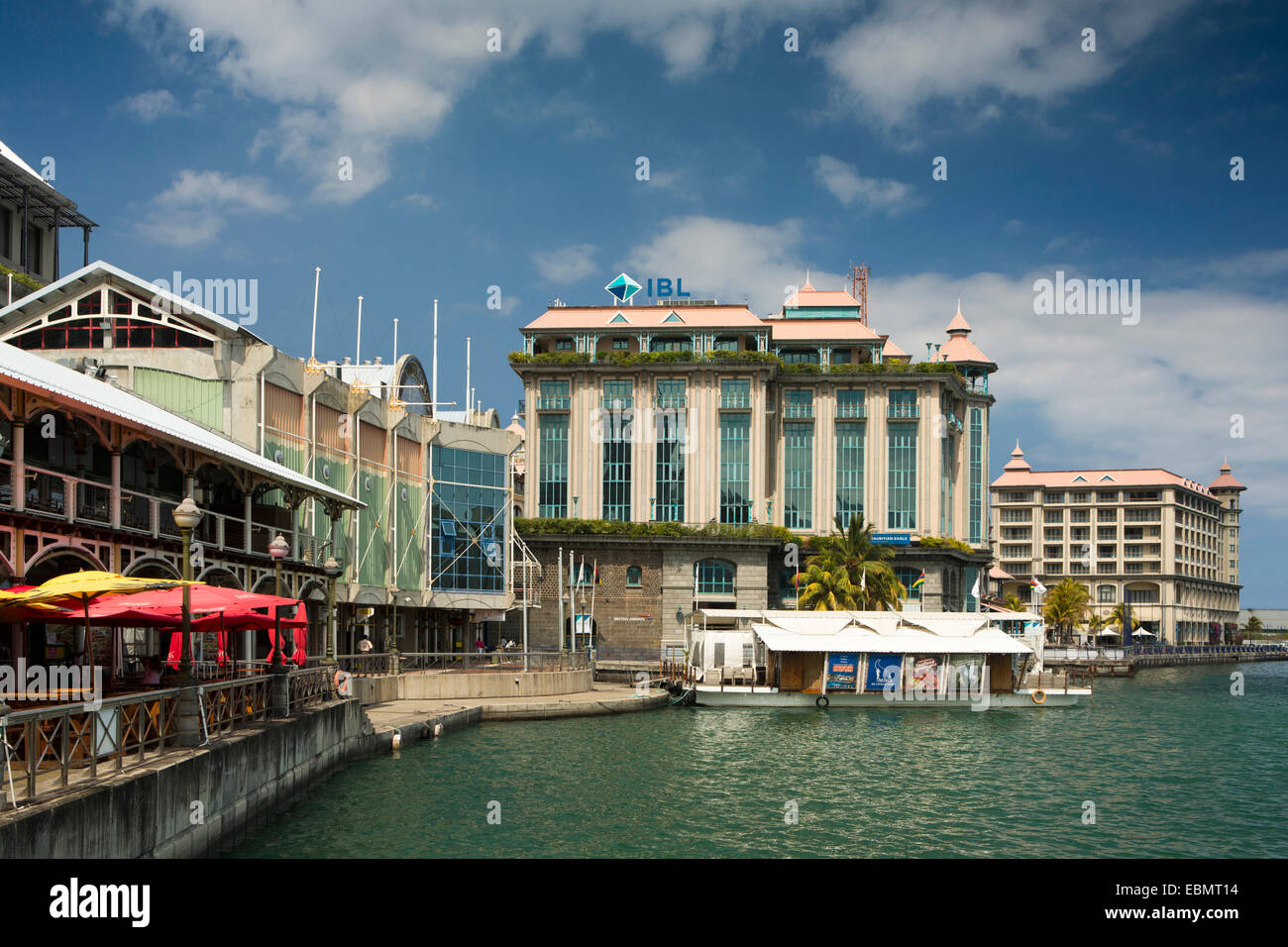 Mauritius, Port Louis, Caudon Waterfront, seafront, bars, restaurants ...