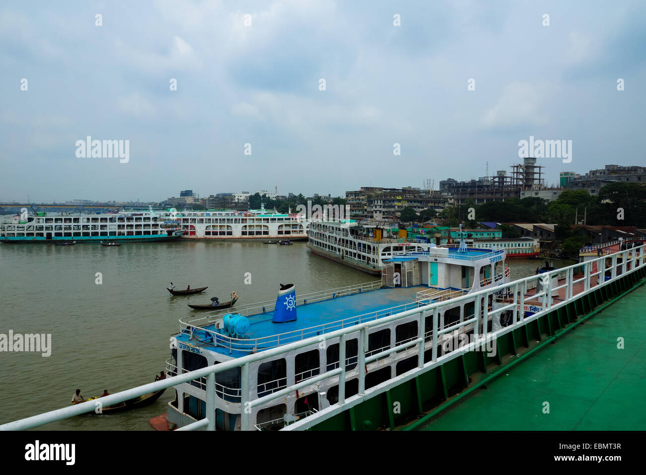 docked ships in sadarghat port in dhaka, bangladesh Stock Photo - Alamy