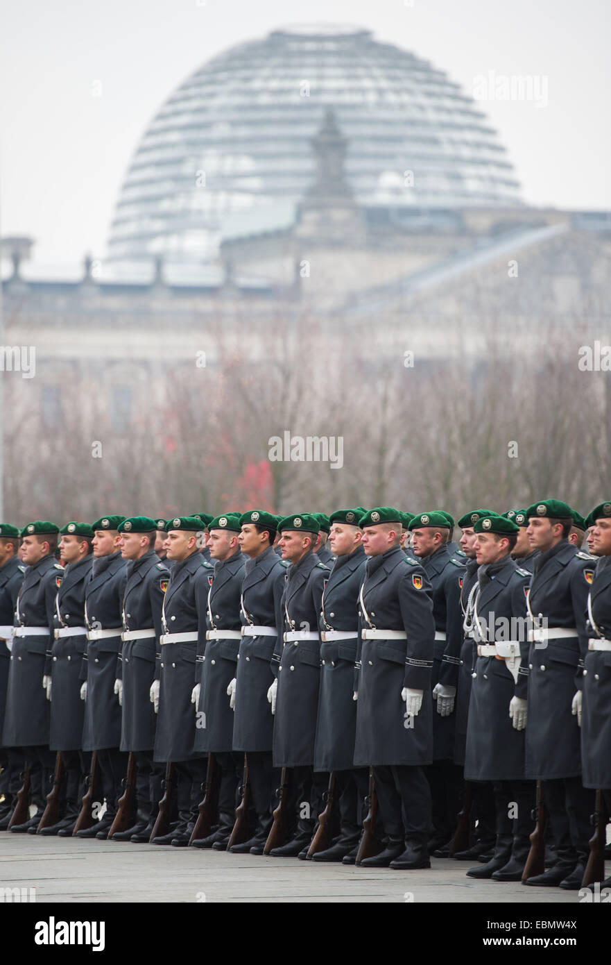 Berlin, Germany. 03rd Dec, 2014. Bundeswehr (German Armed Forces) guard ...