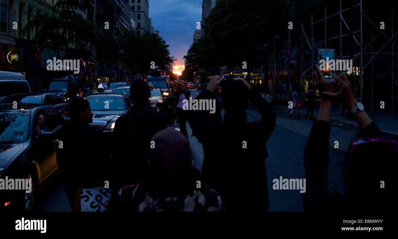 Manhattanhenge - sometimes referred to as the Manhattan Solstice - is a ...