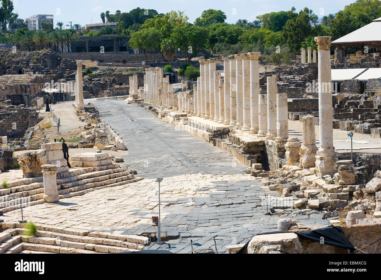 Roman pillars hi-res stock photography and images - Alamy