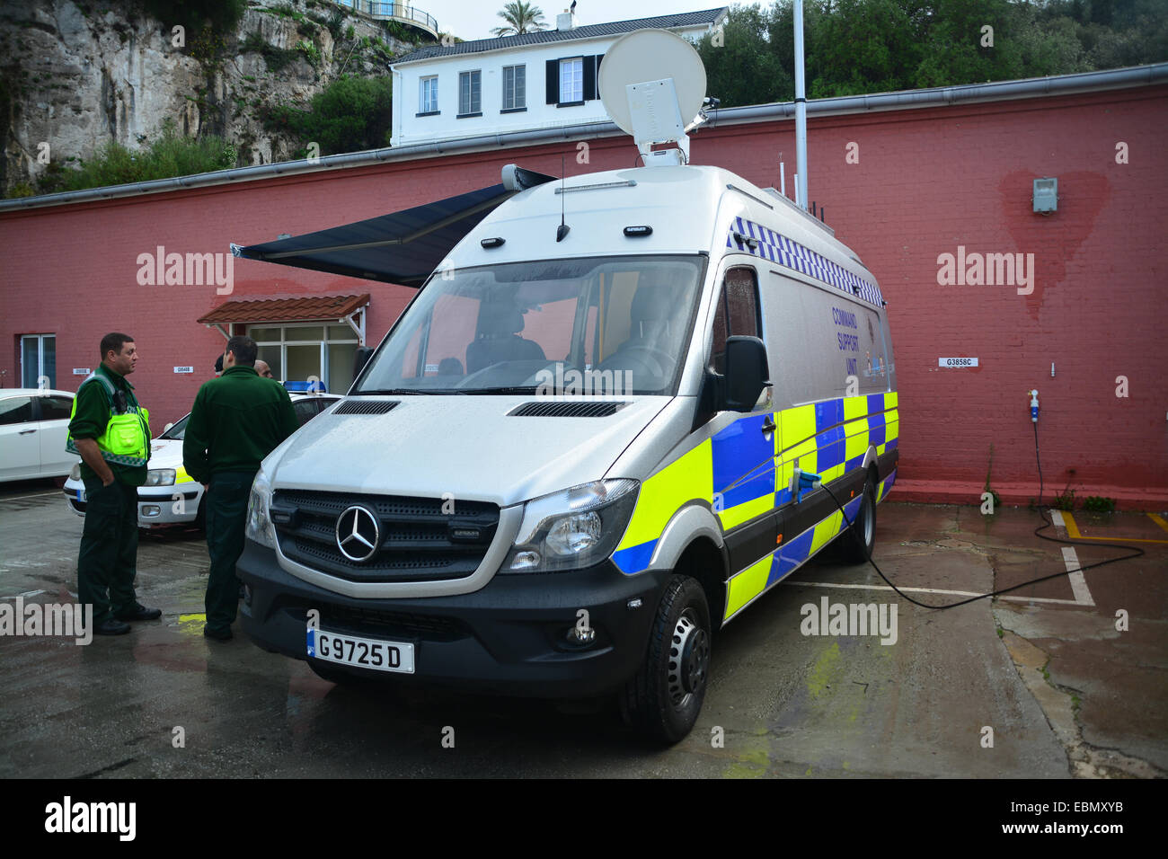Incident command unit vehicle hi-res stock photography and images - Alamy