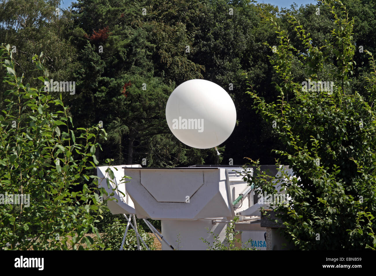Weather balloon hi-res stock photography and images - Alamy