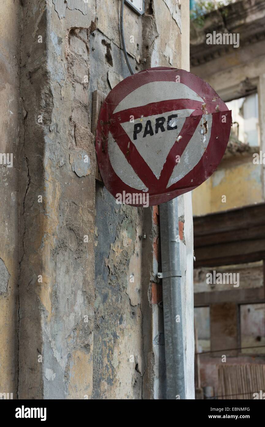 Metal Stop Sign High Resolution Stock Photography and Images - Alamy