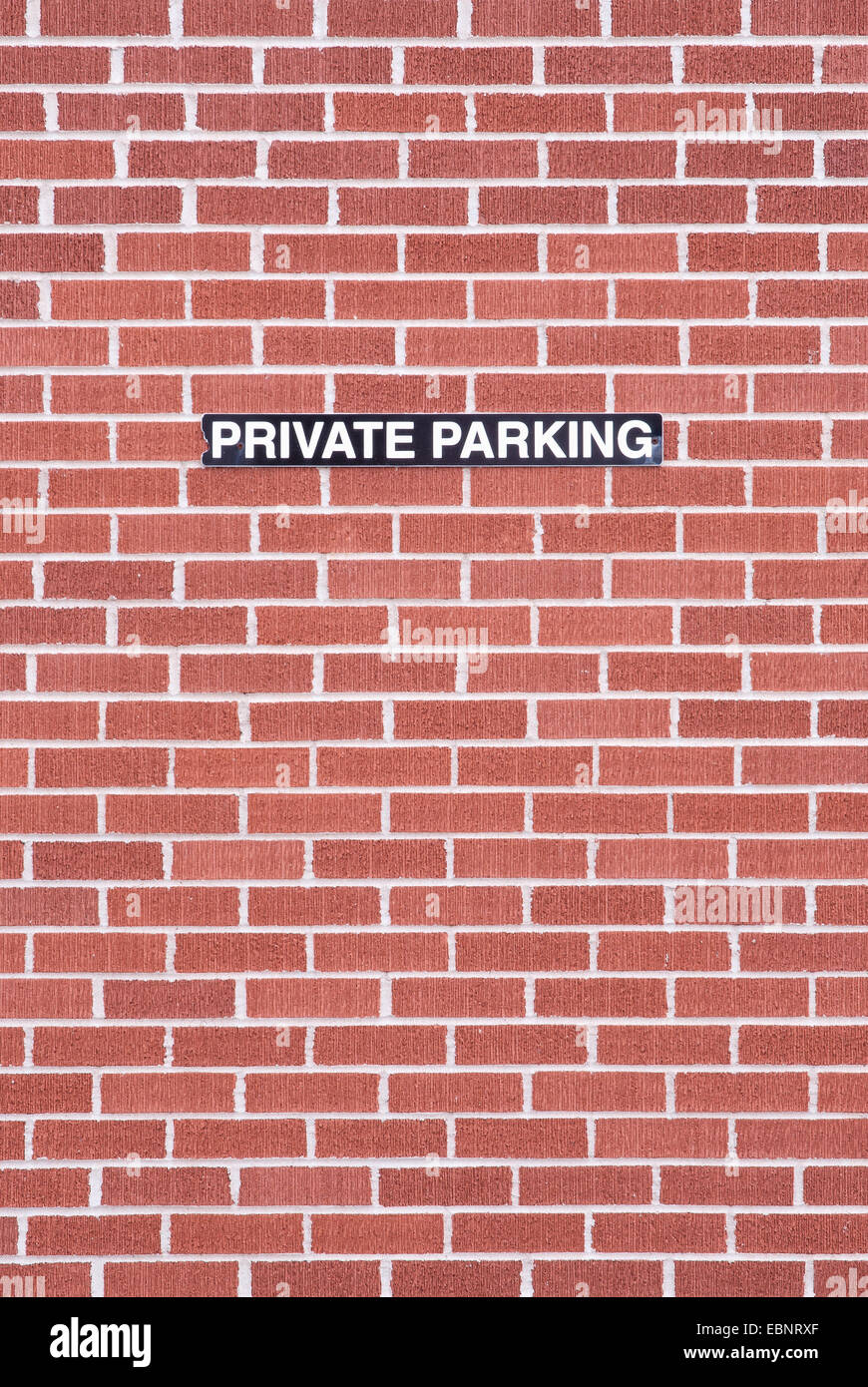 Private parking sign hi-res stock photography and images - Alamy