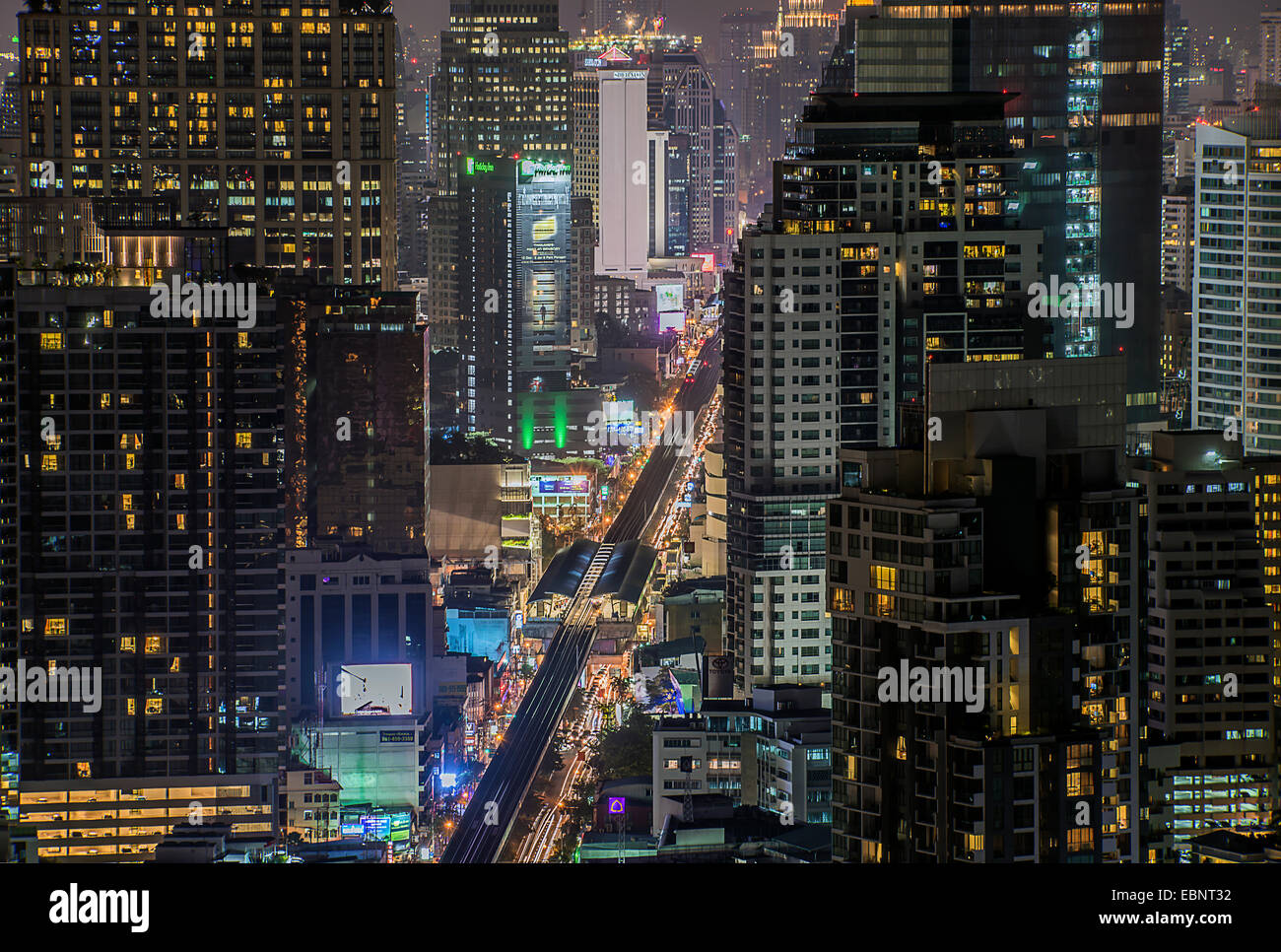 Bangkok Sukhumvit Road Stock Photos & Bangkok Sukhumvit Road Stock ...