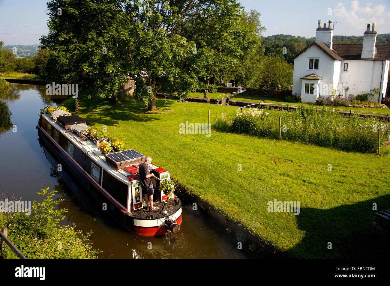 Caldon canal hi-res stock photography and images - Alamy