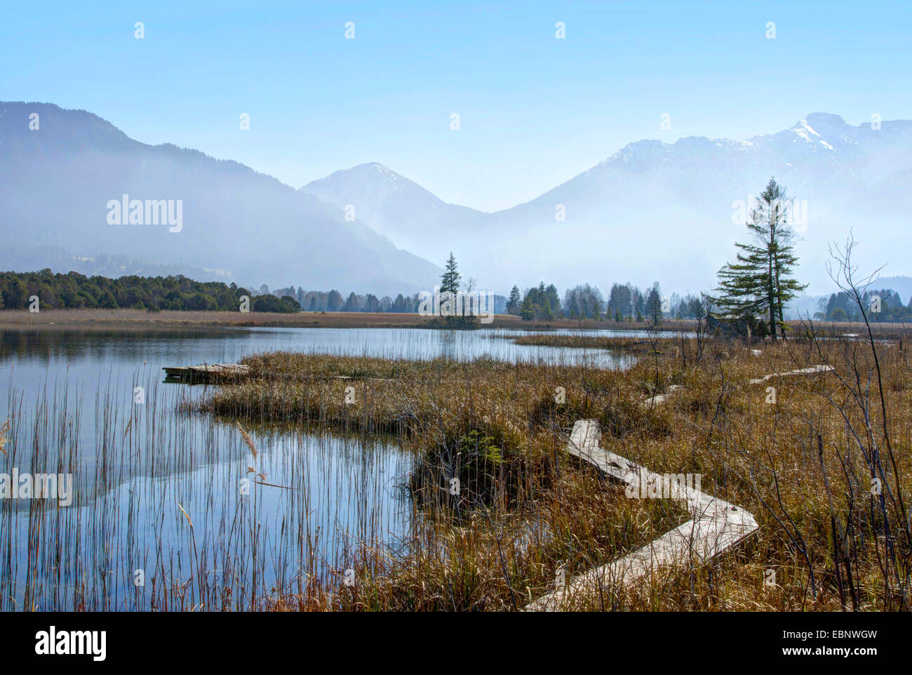 Lake Krebssee of Murnauer Moos, Wetterstein in background, Germany ...