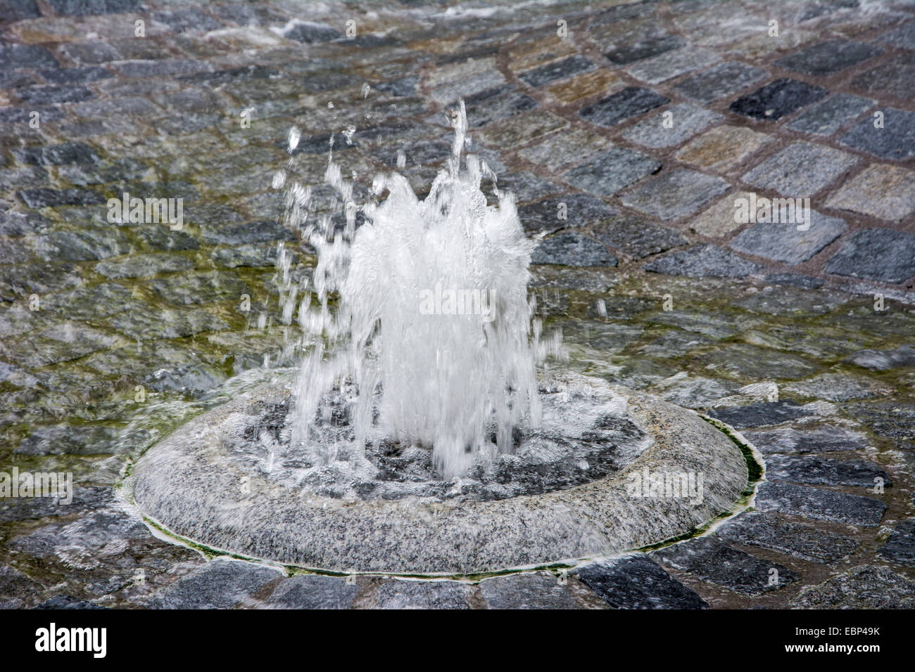 Waterspout fountain hi-res stock photography and images - Alamy