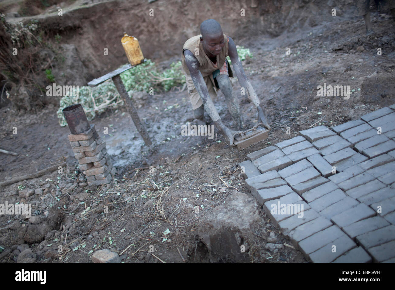 Clay bricks hi-res stock photography and images - Alamy