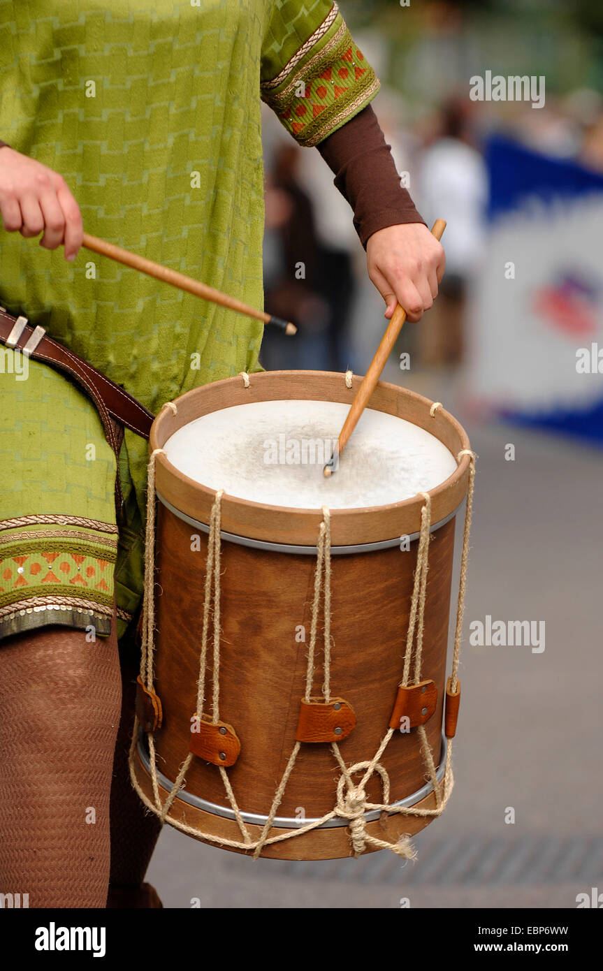 Man beating a drum hi-res stock photography and images - Alamy