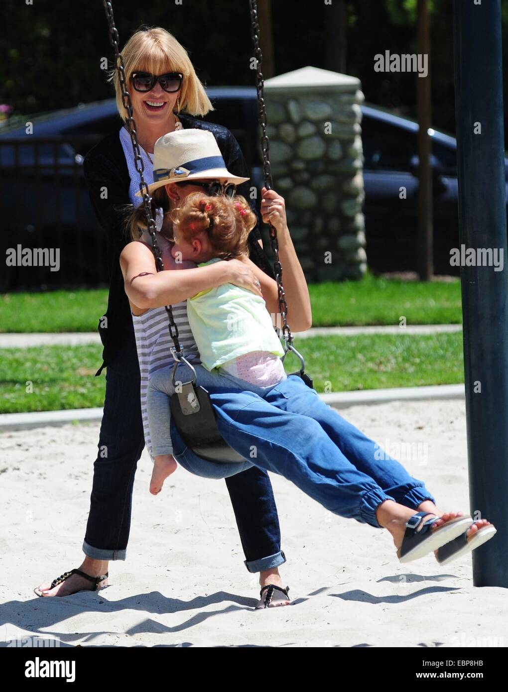 Jessica Alba enjoys a day at the park with her mother Catherine Jensen ...