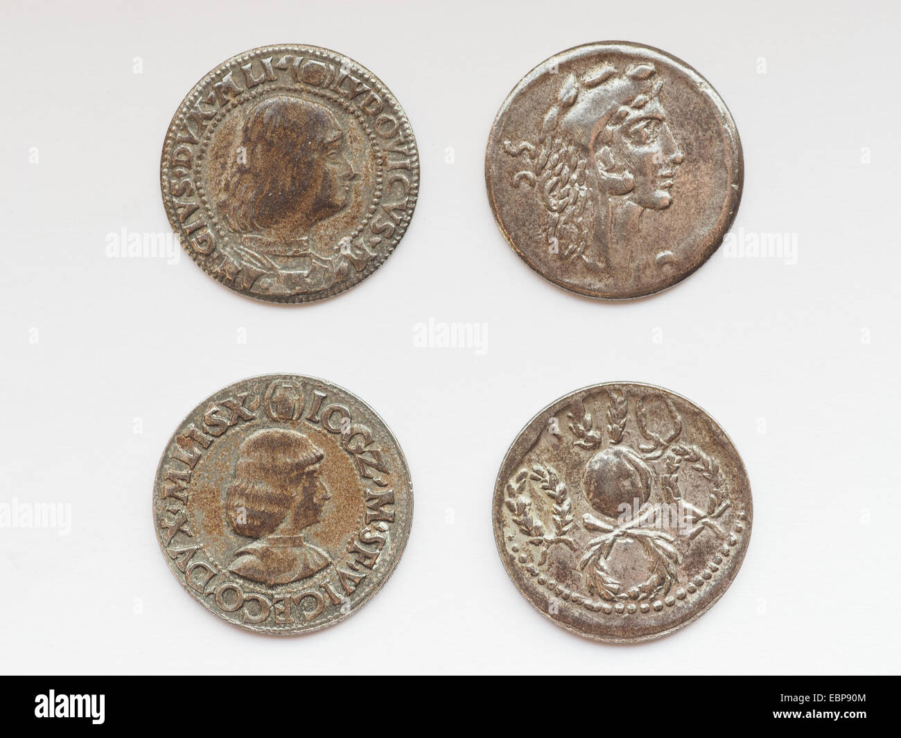 Coins italy hi-res stock photography and images - Alamy