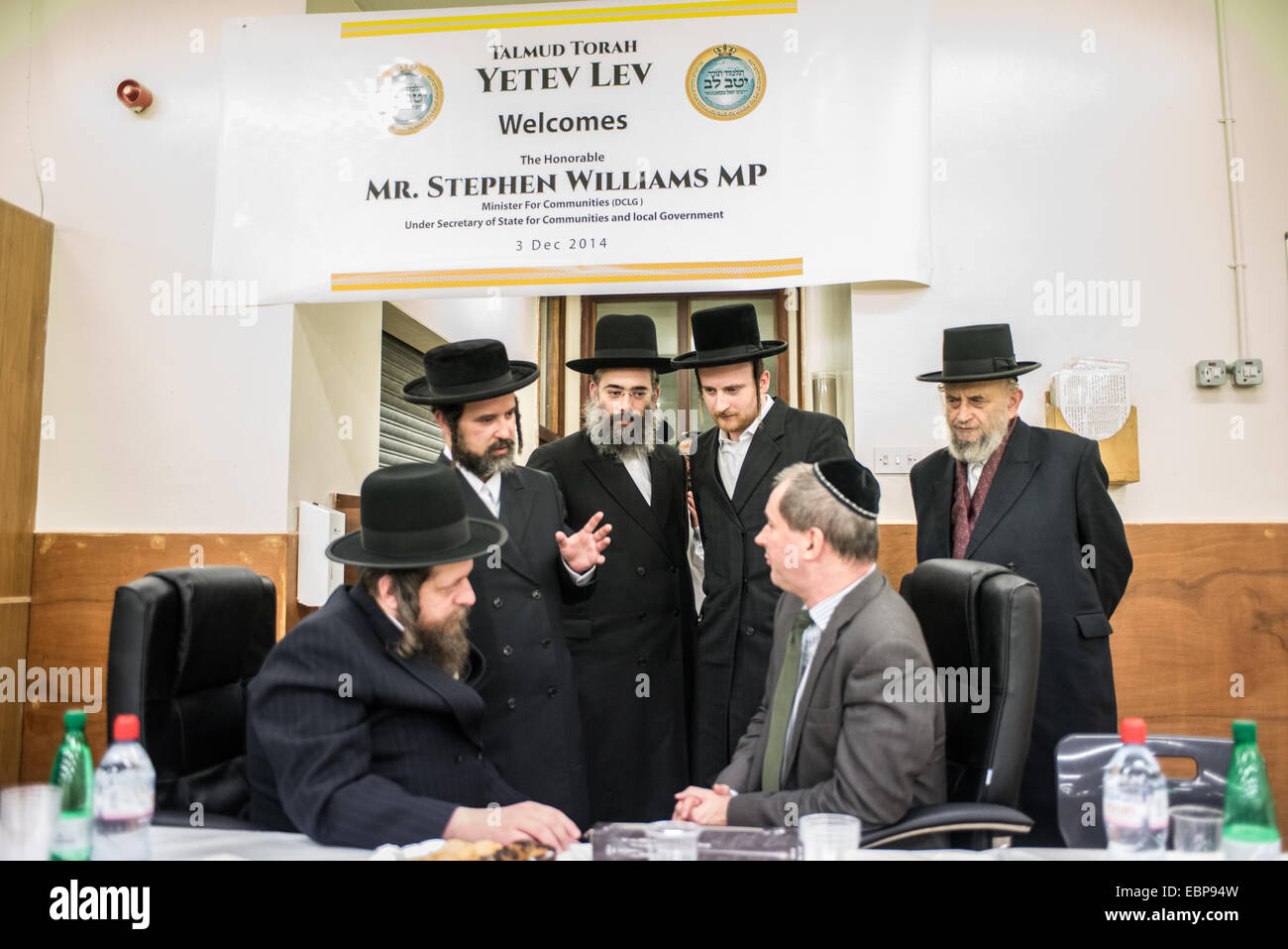 Rabbi students children hi-res stock photography and images - Alamy