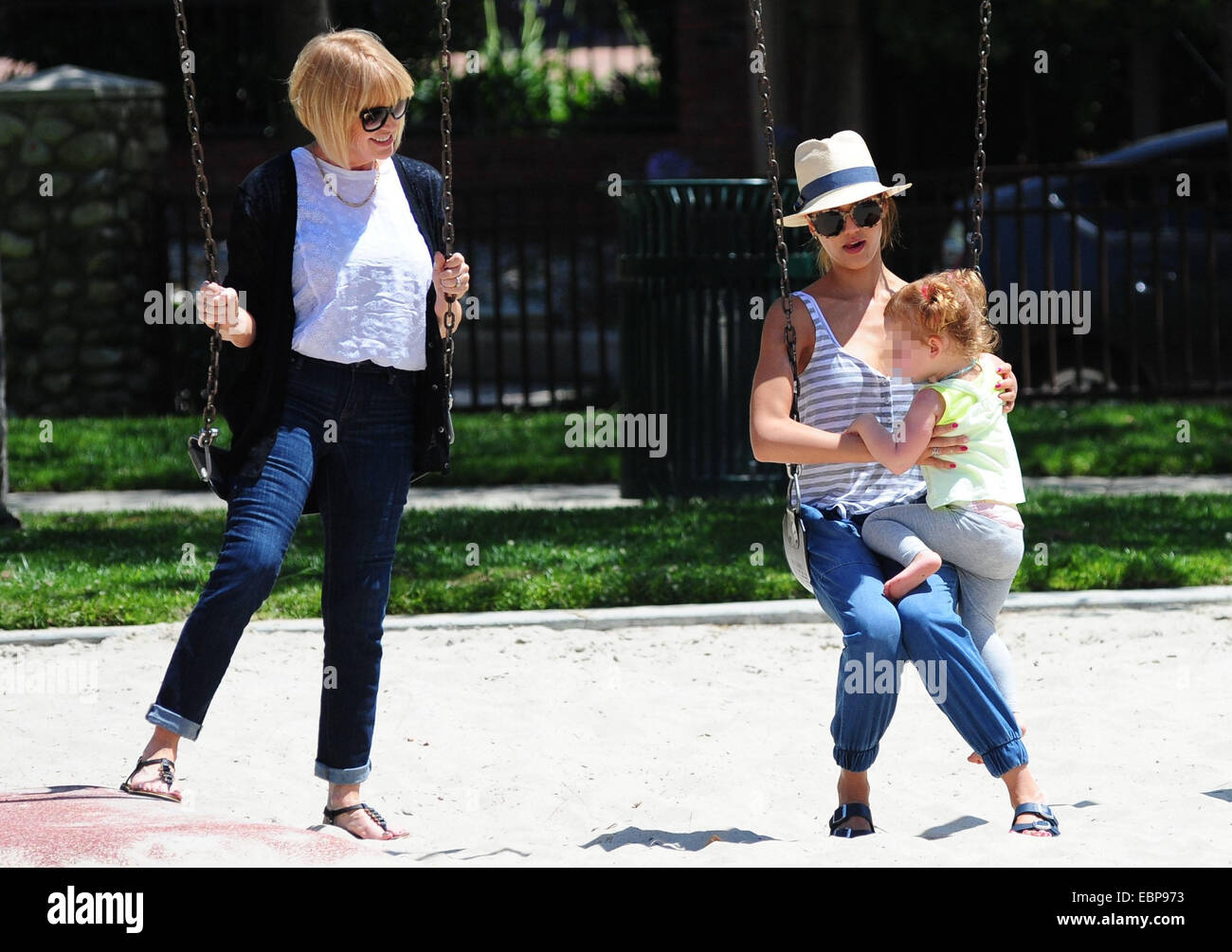 Jessica alba and catherine alba hi-res stock photography and images - Alamy