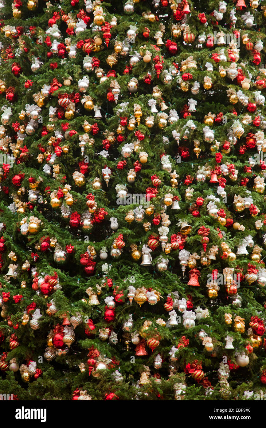 The grove los angeles christmas tree hi-res stock photography and ...