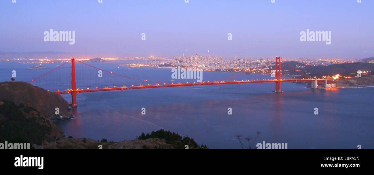 The Golden Gate Bridge at dawn in San Francisco Stock Photo - Alamy