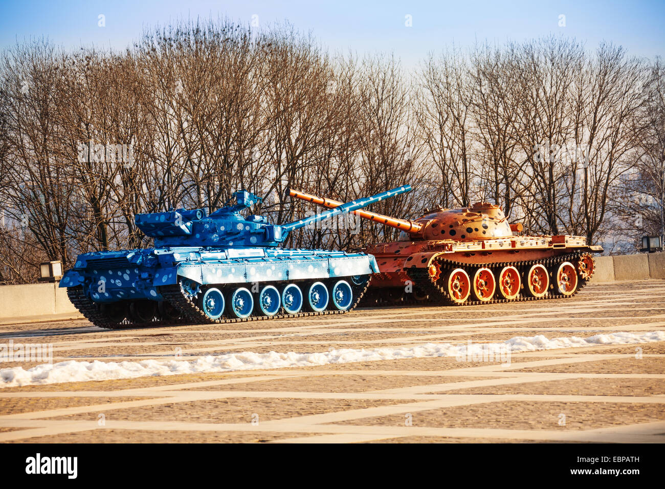 Tanks monuments in front of Mother Motherland Stock Photo - Alamy