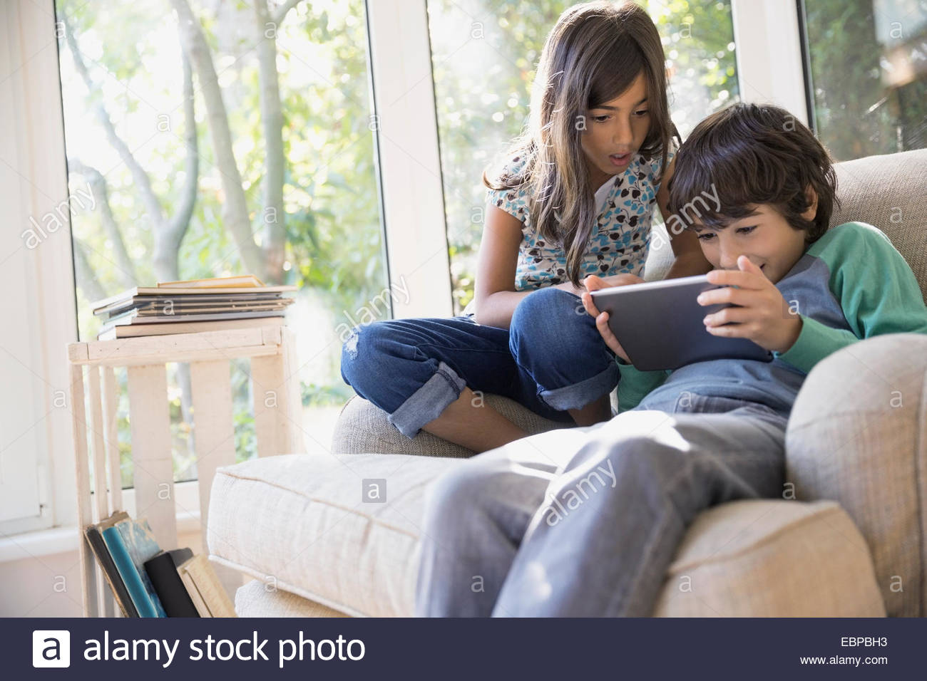 Boy watching girl hi-res stock photography and images - Alamy