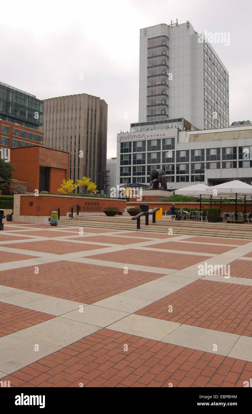 Courtyard at the British Library in London, England Stock Photo - Alamy