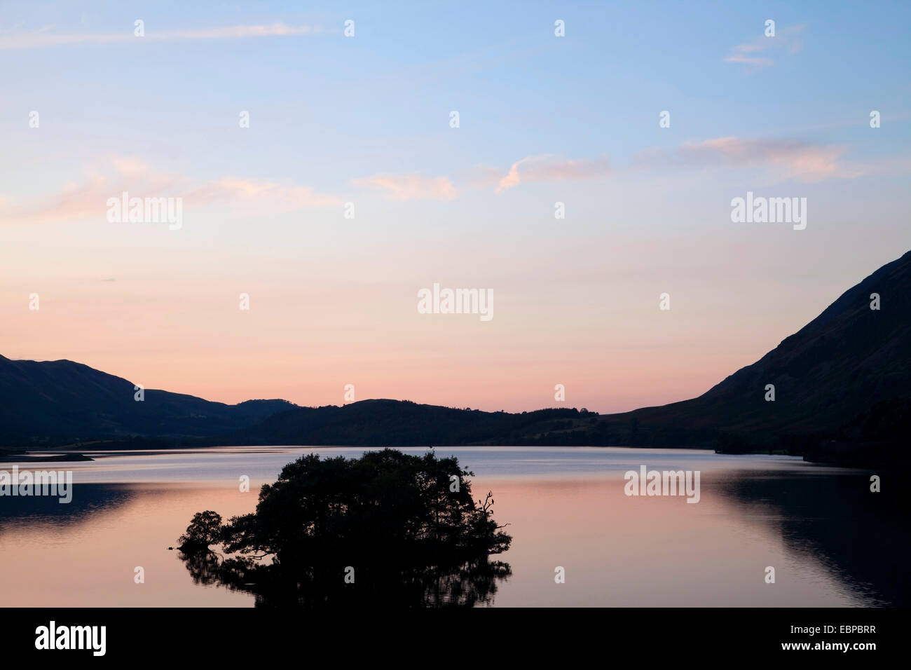 View over buttermere crummock water hi-res stock photography and images ...