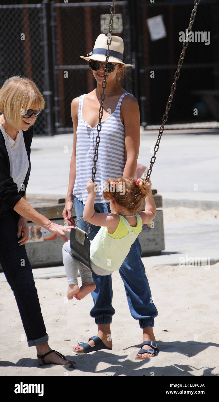 Jessica Alba enjoys a day at the park with her mother Catherine Jensen ...