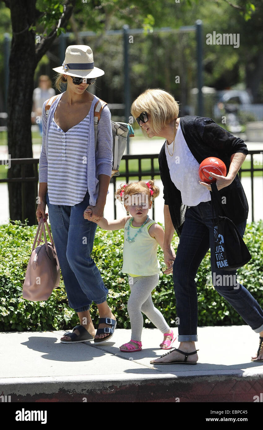 Jessica Alba enjoys a day at the park with her mother Catherine Jensen ...