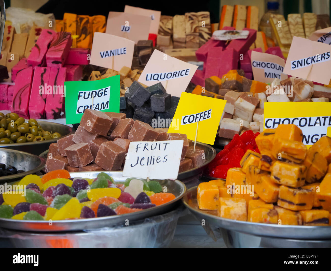 Sale of sweets hi-res stock photography and images - Alamy