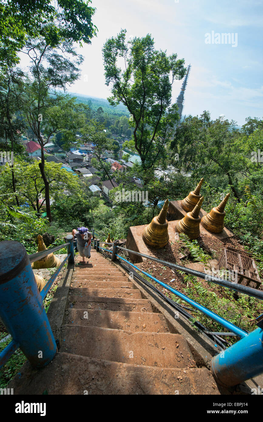 1260 stairs climb up the Wat Tham Sua Tiger Cave Temple in Krabi ...