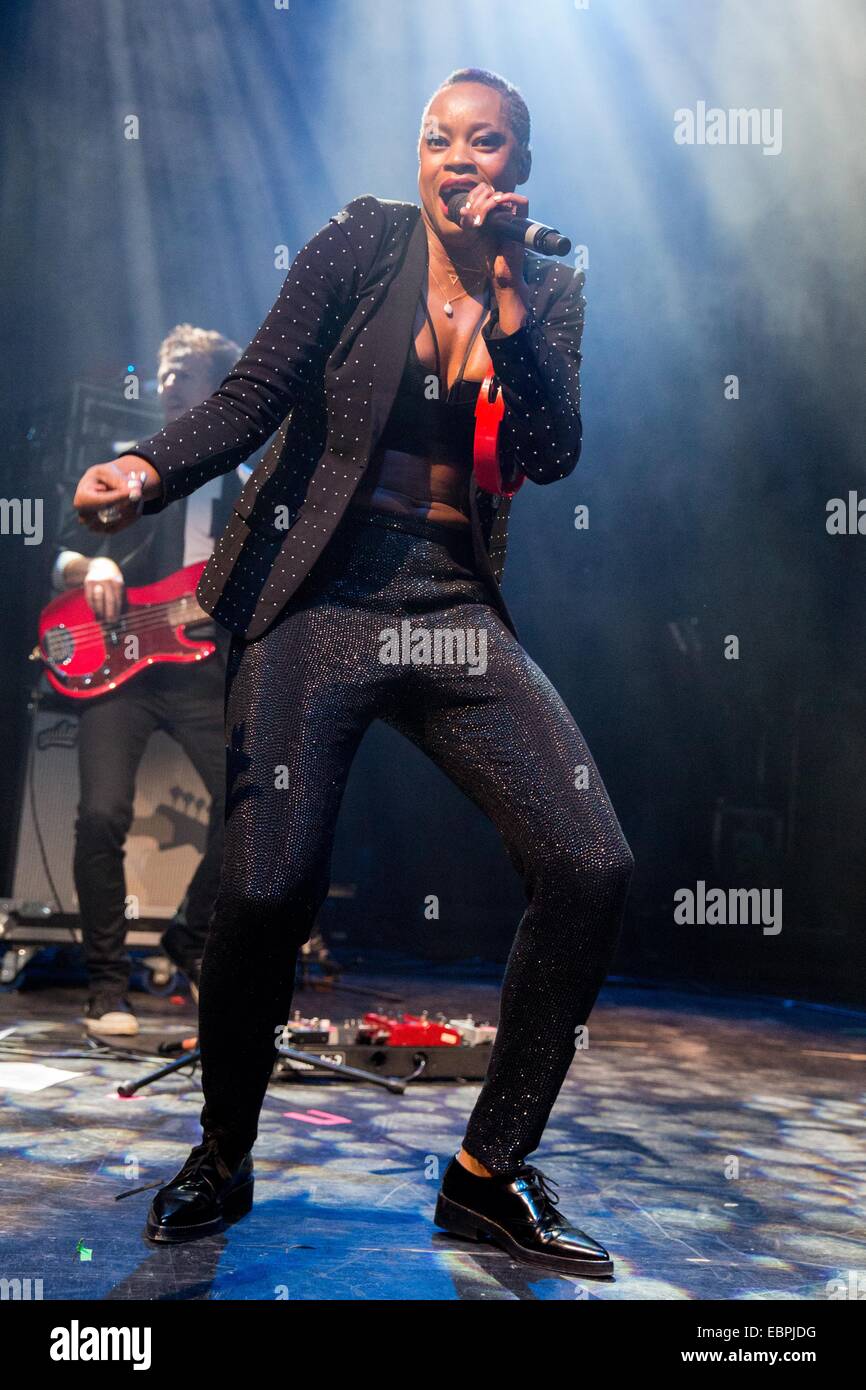 Milwaukee, Wisconsin, USA. 2nd Dec, 2014. Singer NOELLE SCAGGS of Fitz ...