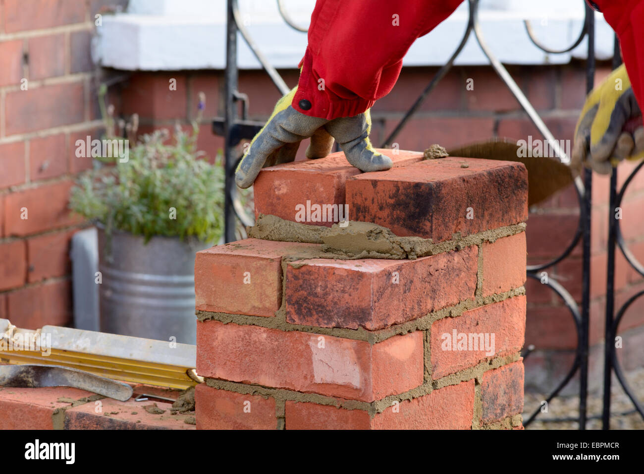 Spirit level on brick hi-res stock photography and images - Alamy