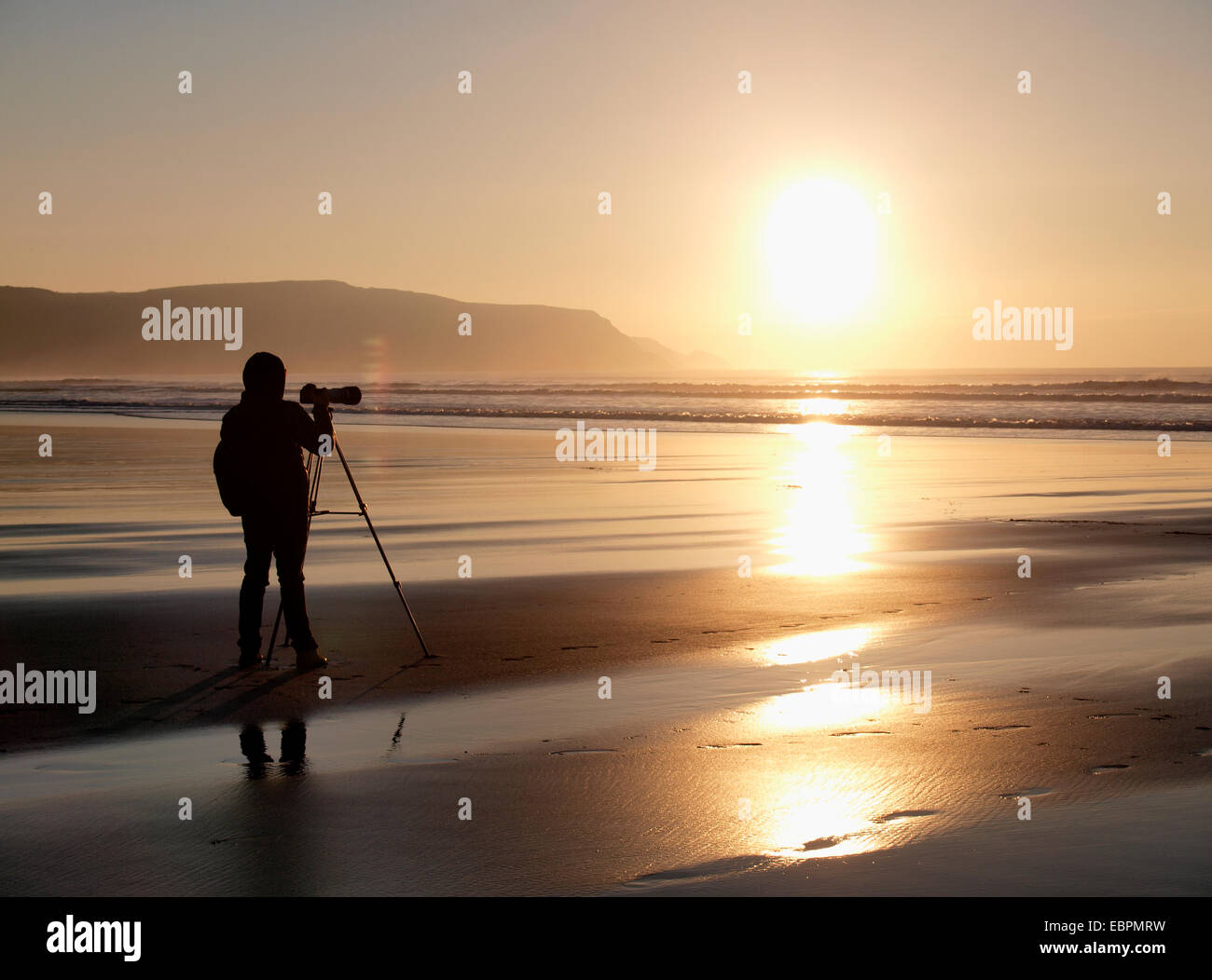 Photographing the sun hi-res stock photography and images - Alamy