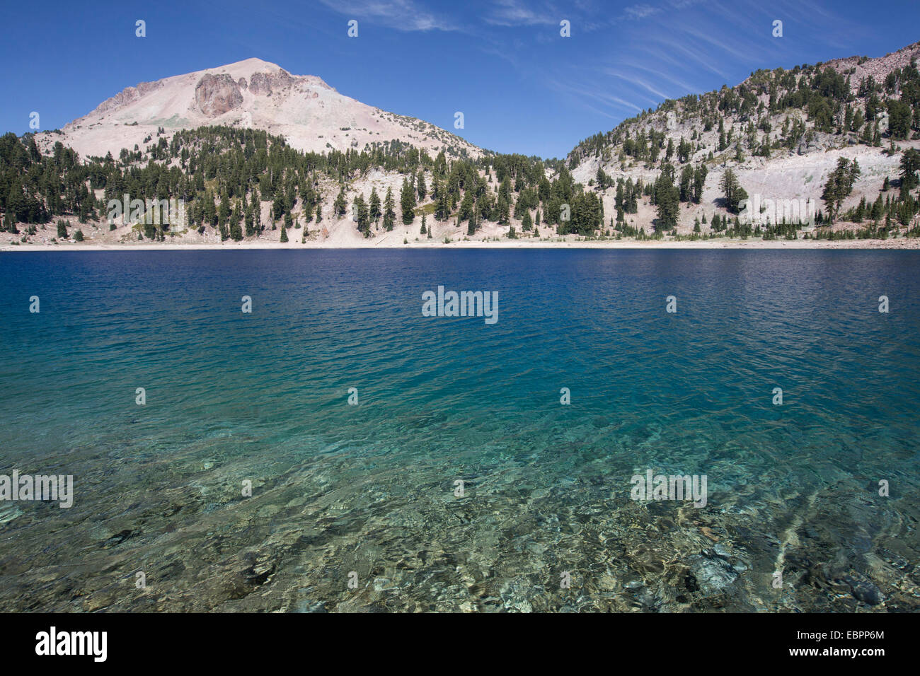 Mount lassen volcanic national park hi-res stock photography and images ...