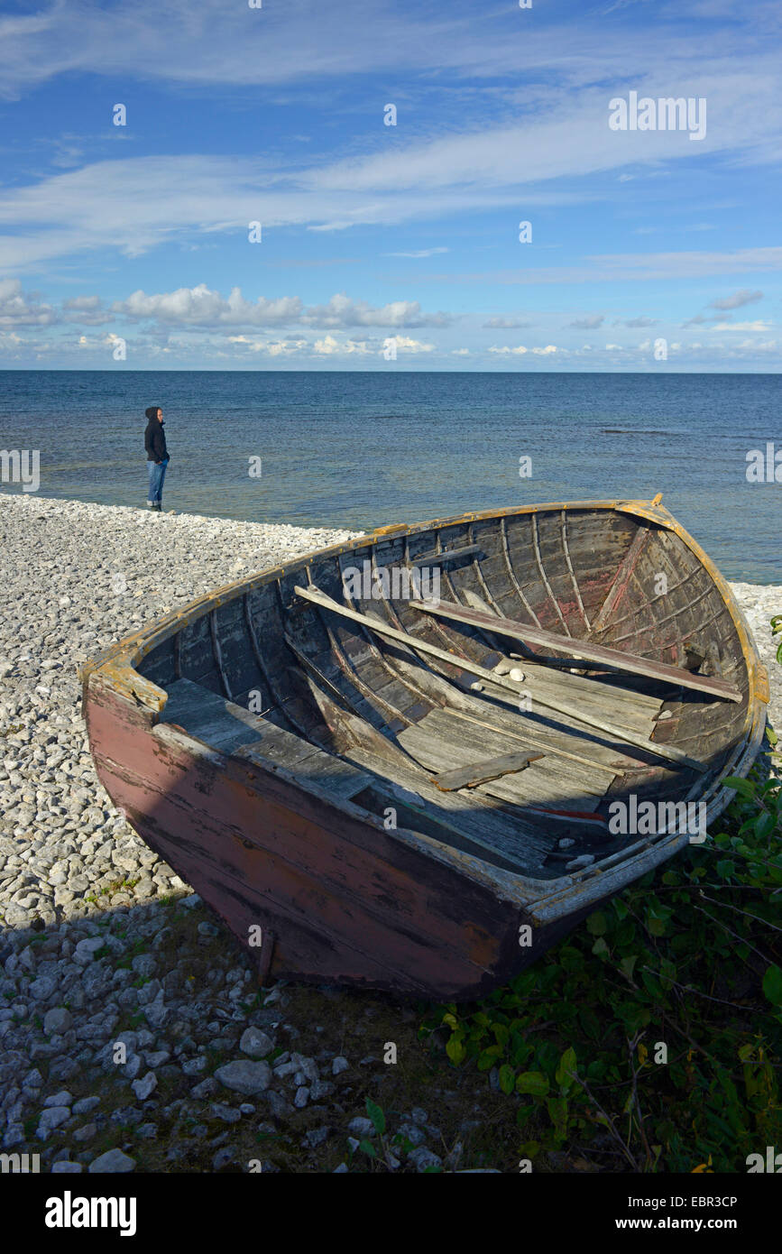 Rotten wooden boat hi-res stock photography and images - Alamy