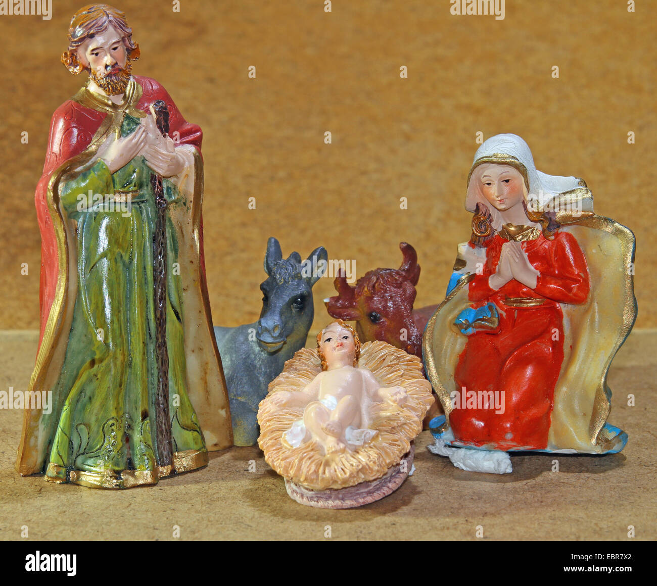 Nativity scene with baby jesus Mother Mary and joseph Stock Photo - Alamy