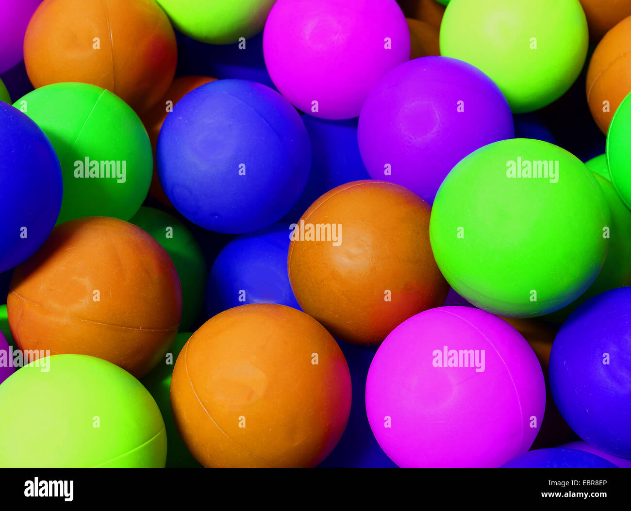 Green abstract spheres hi-res stock photography and images - Alamy