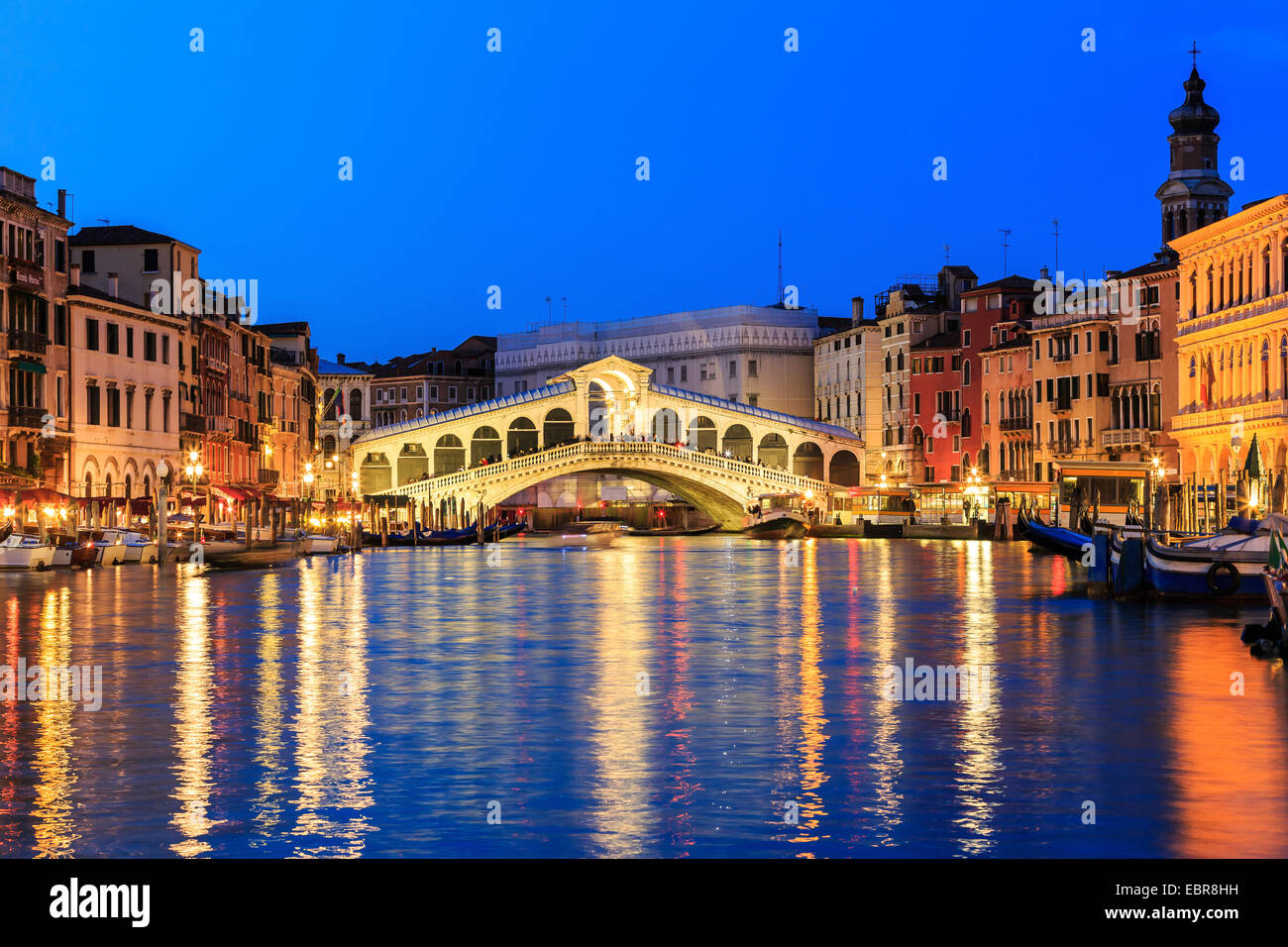 Rialto building hi-res stock photography and images - Alamy