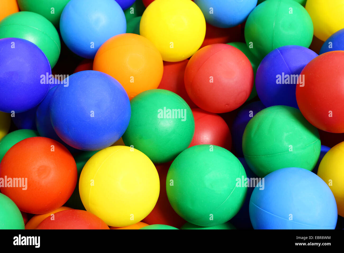Green abstract spheres hi-res stock photography and images - Alamy