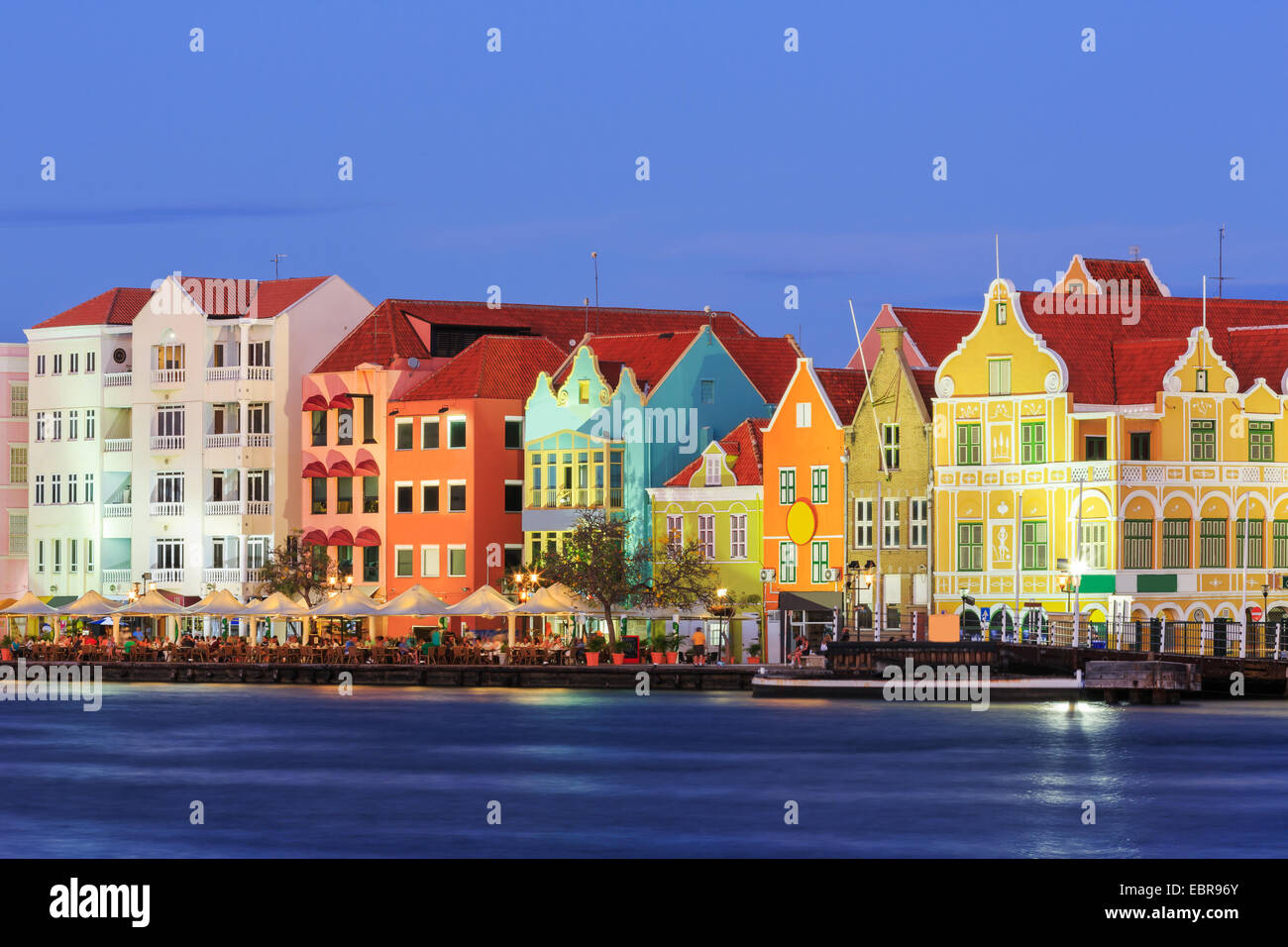 Willemstad caribbean curacao hi-res stock photography and images - Alamy