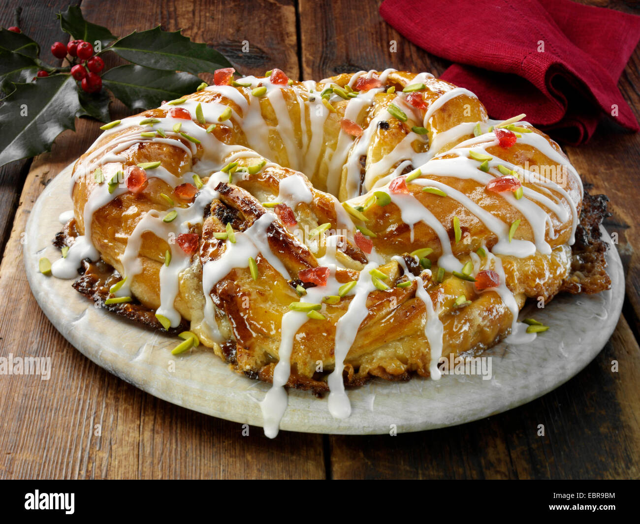 Couronne en or rhododendron hi-res stock photography and images - Alamy