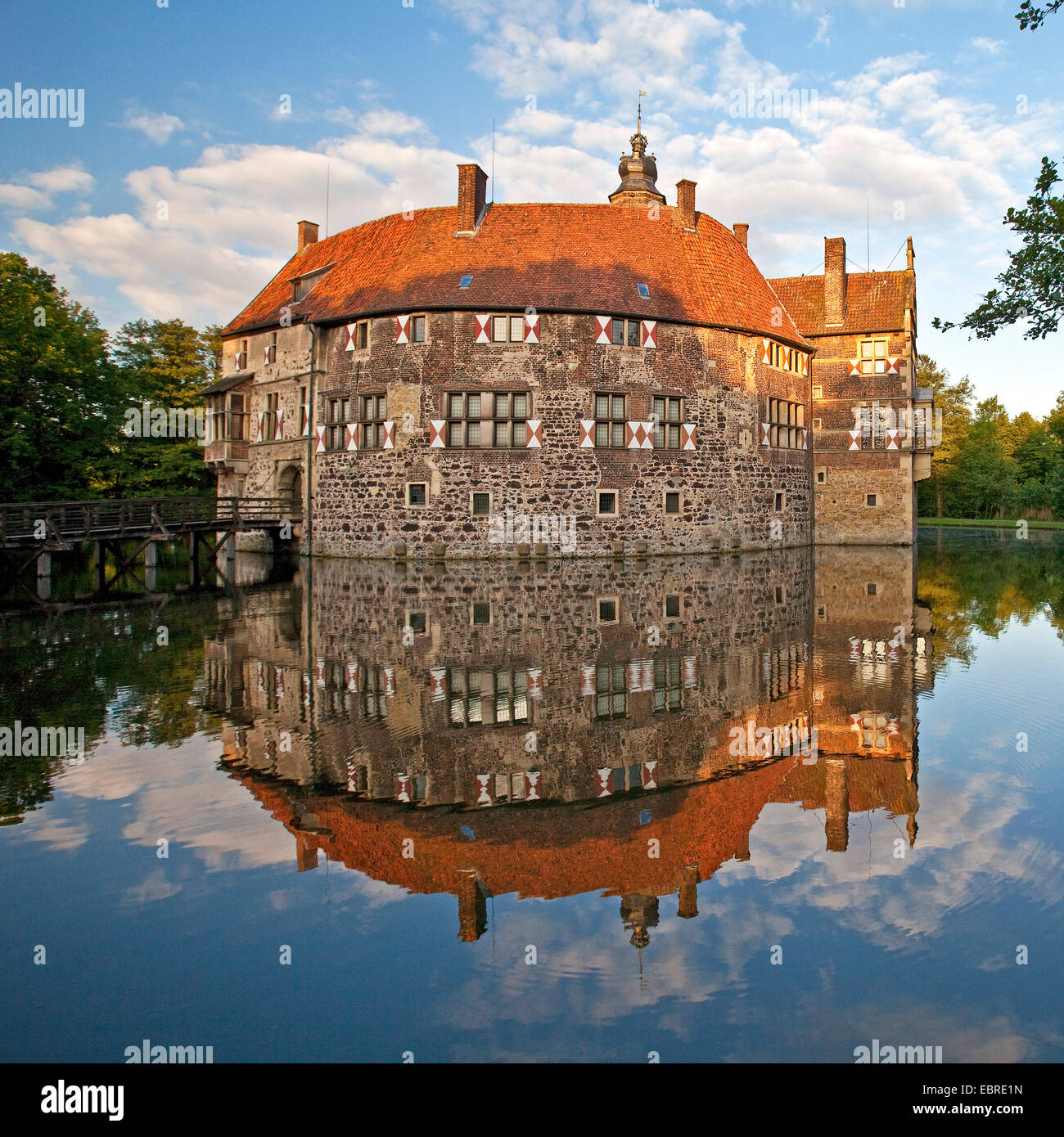 Vischering castle in luedinghausen hi-res stock photography and images ...