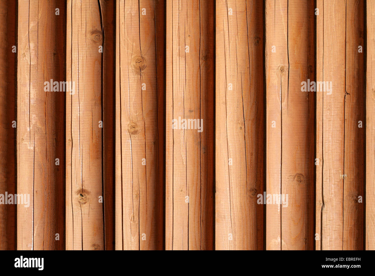 Natural background pattern of a log wall Stock Photo - Alamy