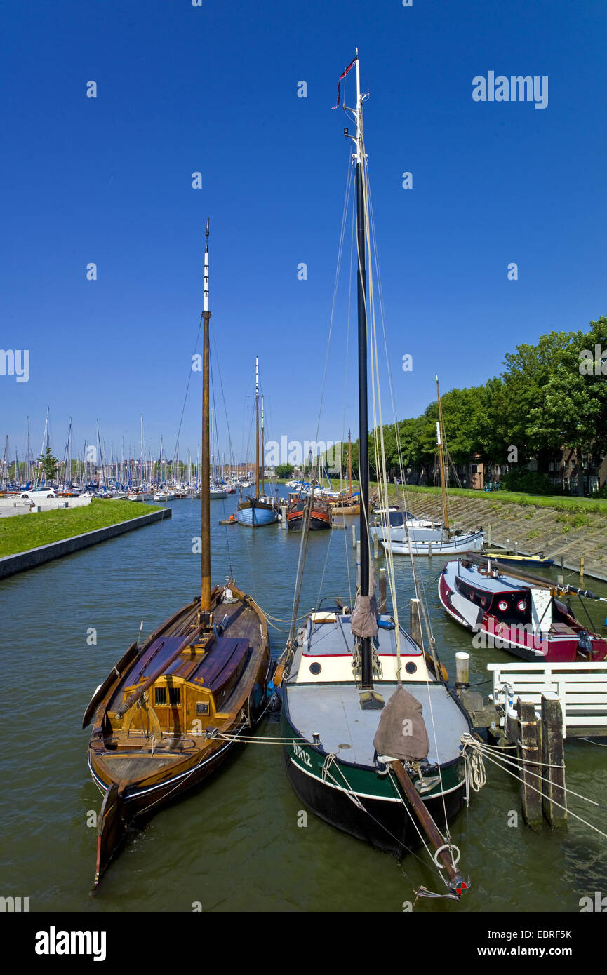 Traditional dutch sailing boat hi-res stock photography and images - Alamy