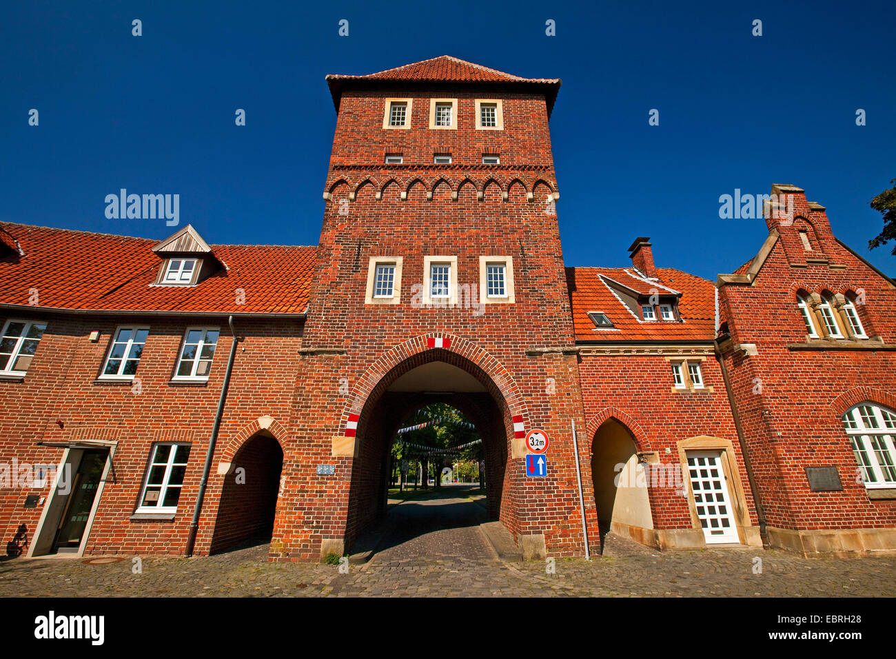 Medieval german buildings hi-res stock photography and images - Alamy
