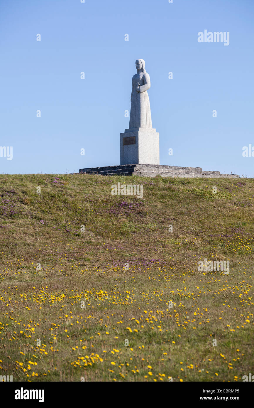 A statue outside the Strandarkirkja, Iceland Stock Photo - Alamy