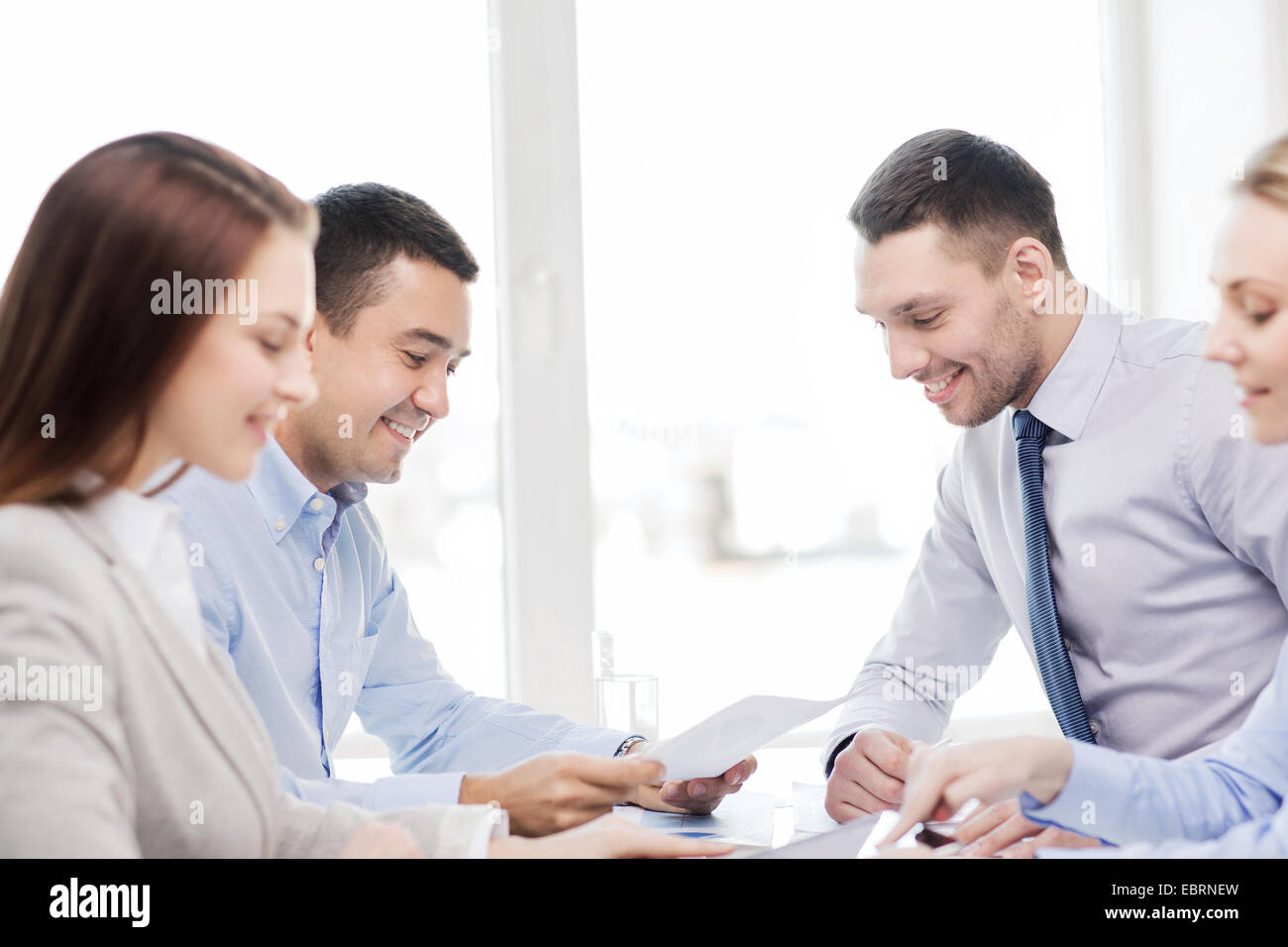 Talking tablet research business hi-res stock photography and images ...