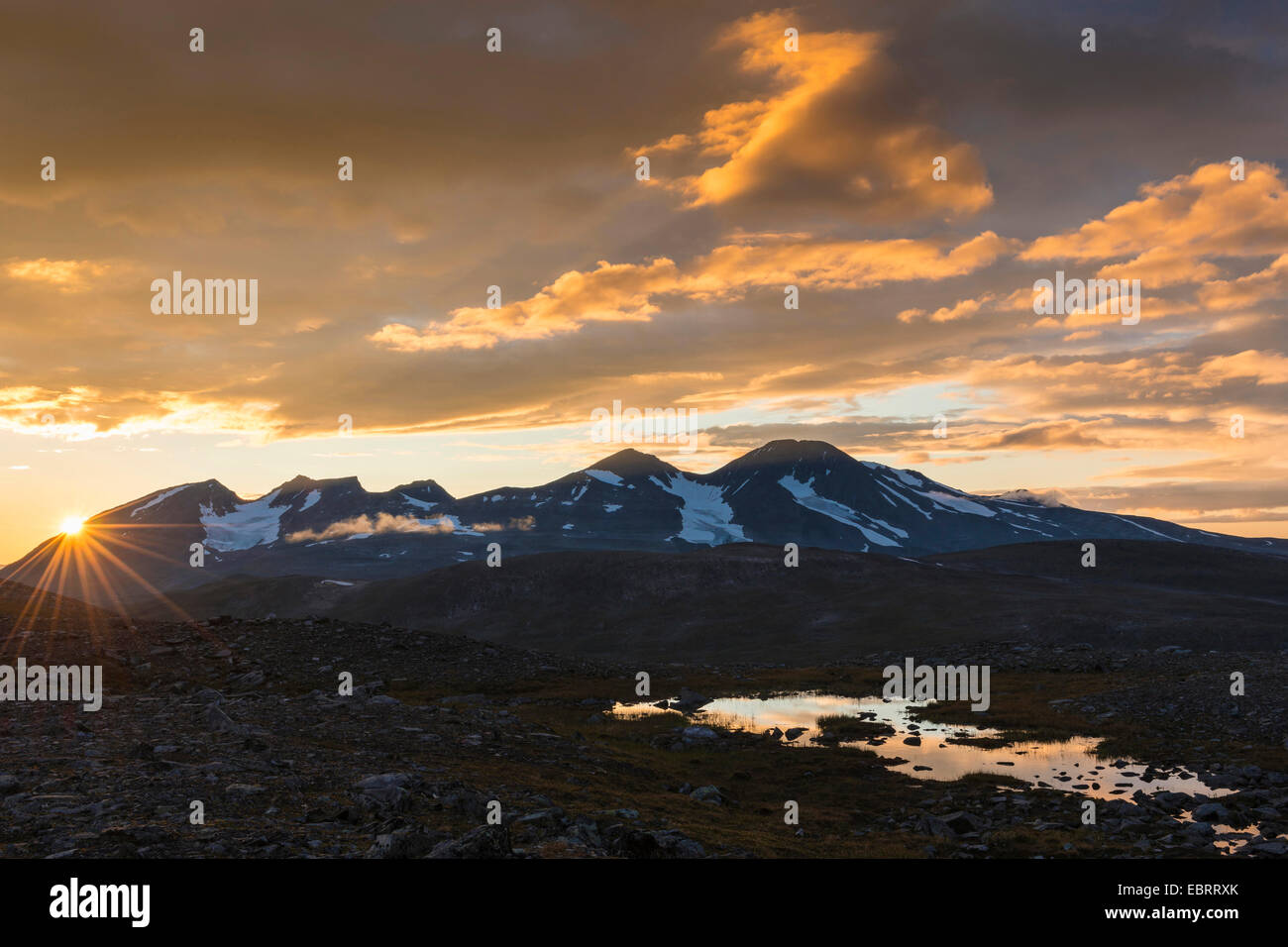 Mountain akka hi-res stock photography and images - Alamy