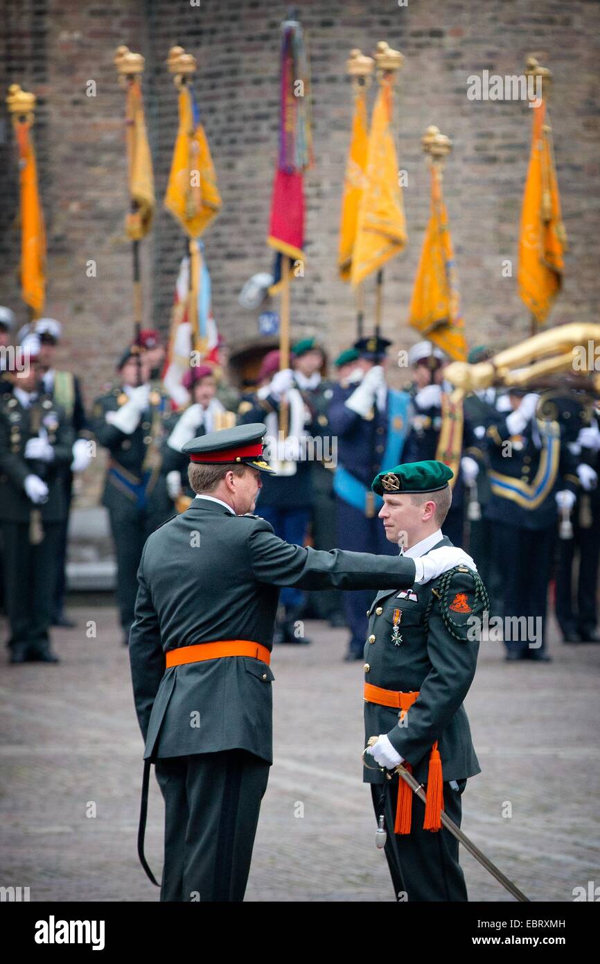 The Hague, The Netherlands. 4th Dec, 2014. King Willem-Alexander of The ...